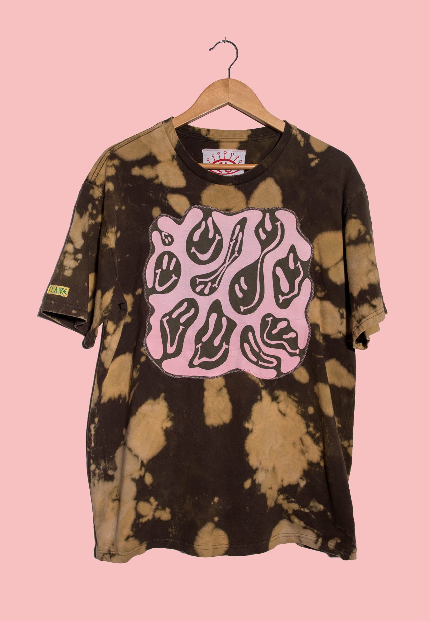 Storm Smiley (L) – claire upcycled